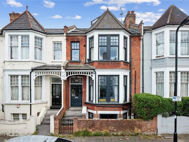Apartment at Gunton Road, Greater London