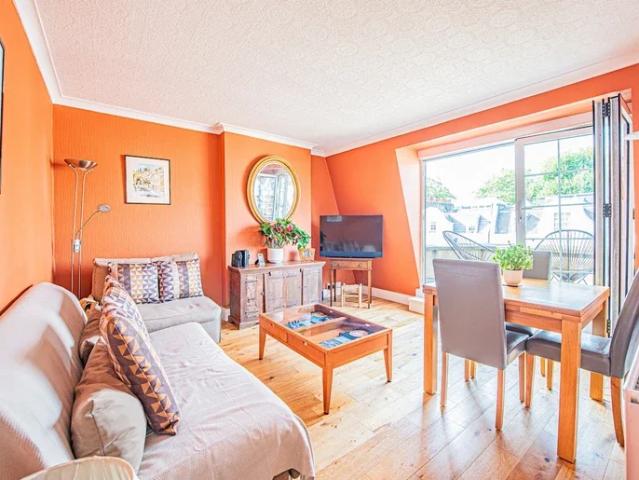 Apartment at Gunterstone Road, Greater London