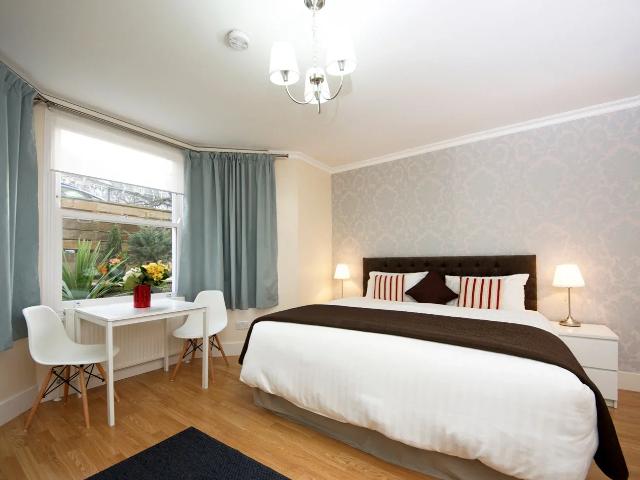 Apartment at Gunterstone Road, Greater London