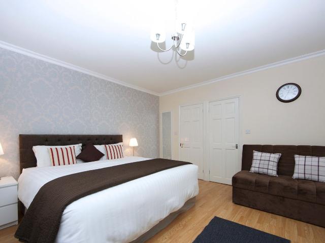 Apartment at Gunterstone Road, Greater London