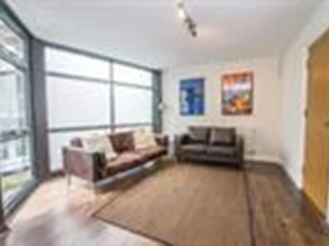 Apartment at Gunthorpe Street, Greater London
