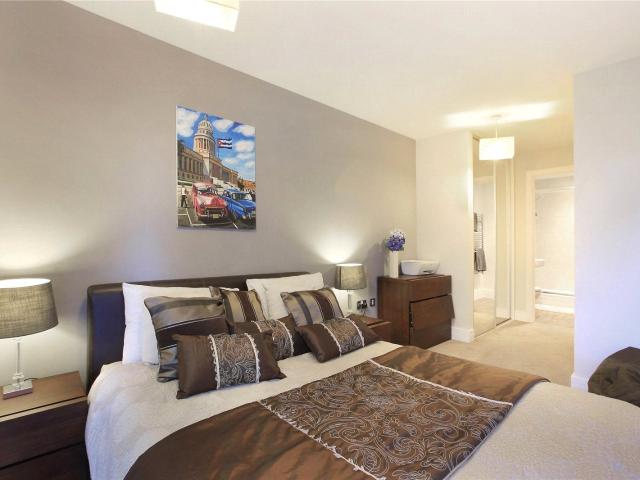 Apartment at Gwynne Road, Greater London