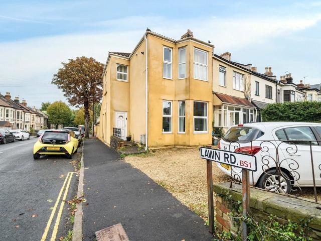 Apartment at Downend Road, Bristol