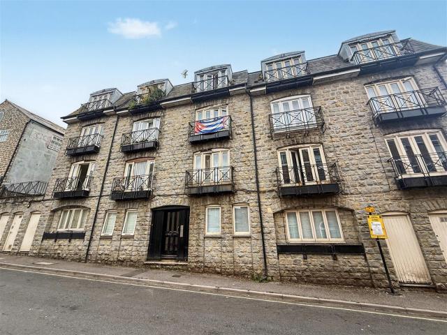Apartment at Downes Street, Bridport