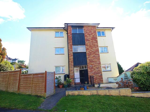 Apartment at Downs Cote Park, Bristol