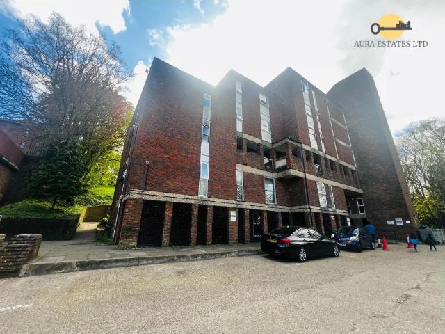 Apartment at Downs Road, Luton