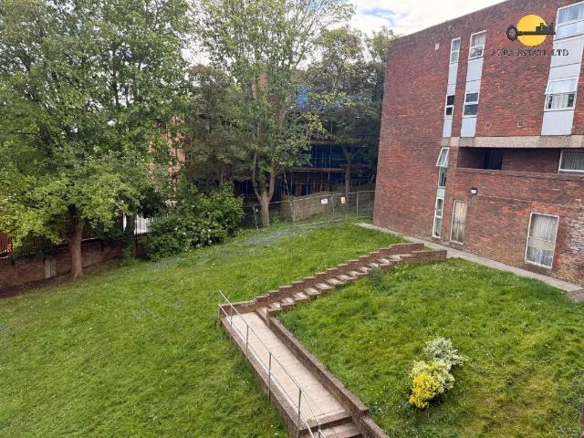 Apartment at Downs Road, Luton
