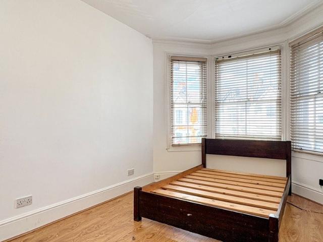 Apartment at Doyle Gardens, Greater London