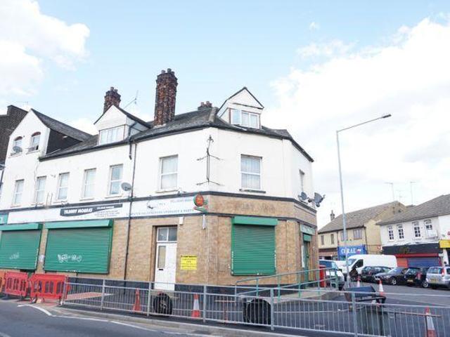 Apartment at Dock Road, Grays