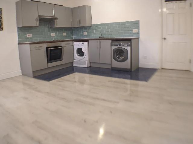 Apartment at Dock Road, Tilbury