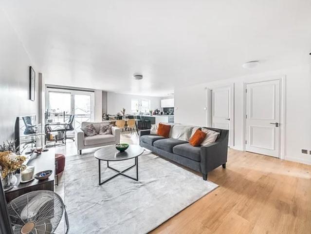 Apartment at Dockhead, Greater London