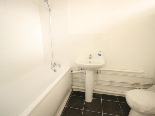 Apartment at Dod Street, Greater London