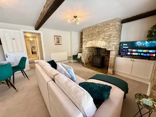 Apartment at Dollar Street, Cotswold District
