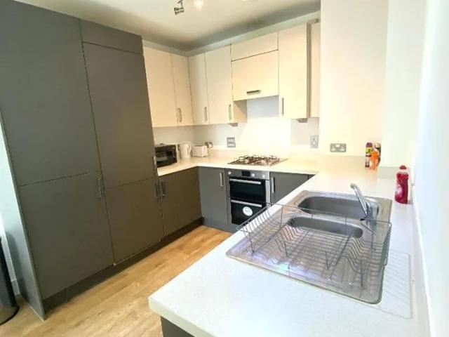 Apartment at Dongola Road, Greater London