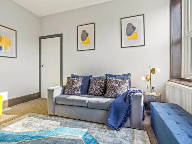 Apartment at Doneraile Street, Greater London