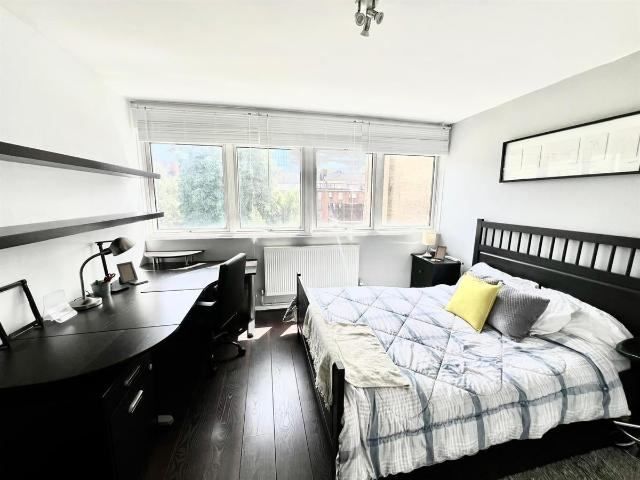 Apartment at Doric Way, Greater London