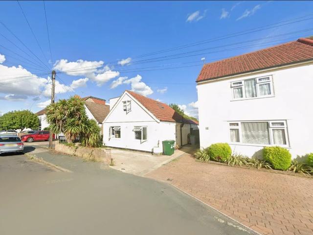 Apartment at Doris Road, Borough of Spelthorne