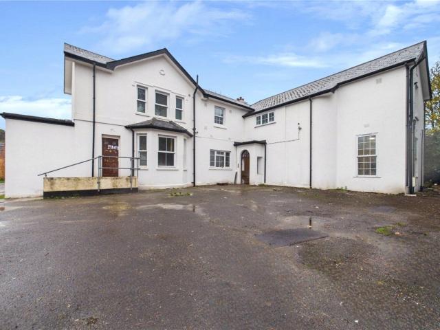 Apartment at Dormer Close, Newbury
