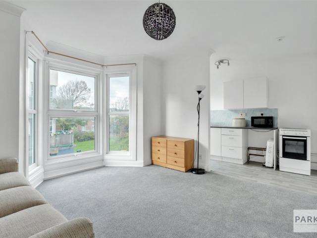 apartment at Dorset Gardens, Brighton, East Sussex, BN2 1RL