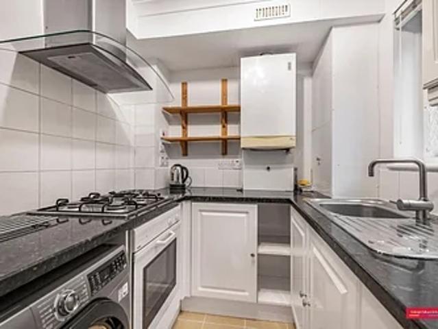 Apartment at Daventry Street, City of Westminster
