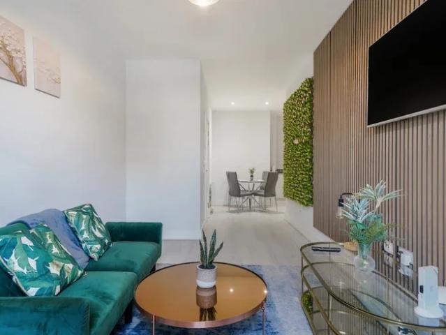 Apartment at David Close, Greater London