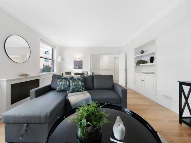 Apartment at Davies Street, City of Westminster