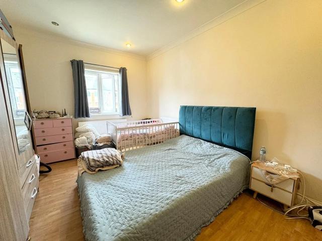 Apartment at Dagmar Road, Greater London