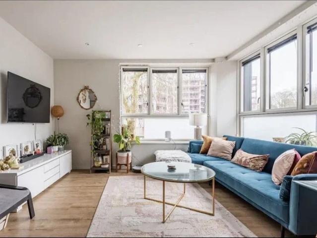 Apartment at Dalby Avenue, Bristol