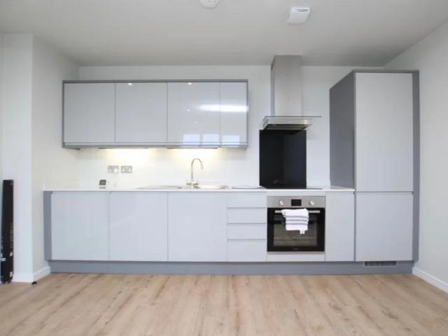 Apartment at Dalby Avenue, Bristol