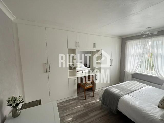 Apartment at Dale Valley Road, Southampton