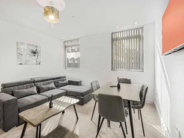 Apartment at Dale Street, Liverpool