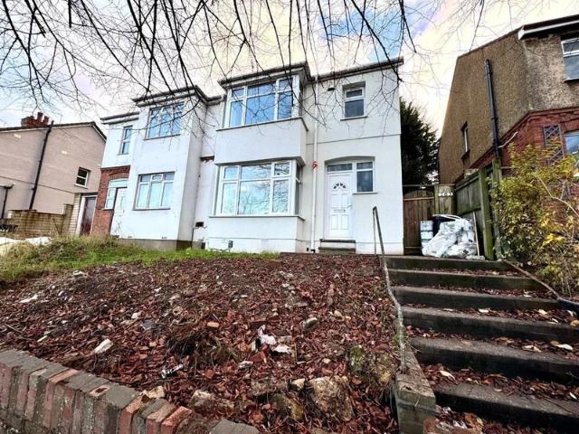 Room at Dallow Road, Luton