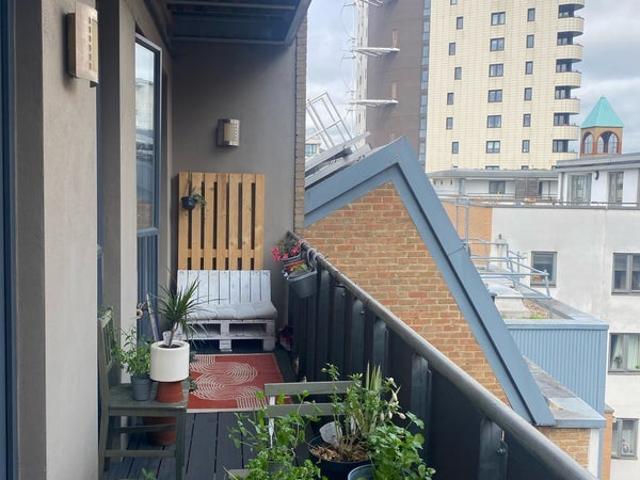 Apartment at Dalston Lane, Greater London