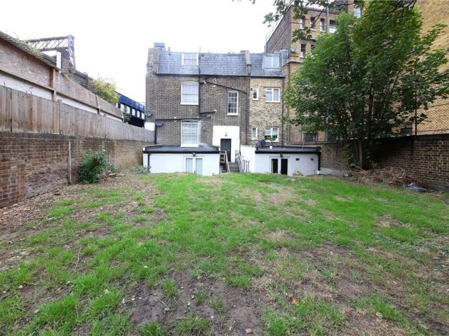 Apartment at Dalston Lane, Greater London