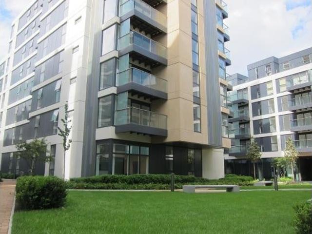 Apartment at Dance Square, Greater London