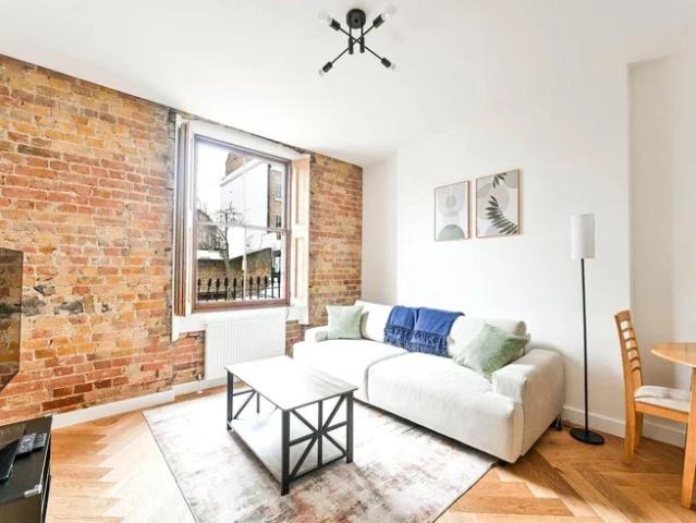 Apartment at Danbury Street, Greater London