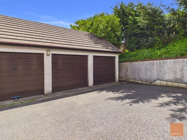 Apartment at Daniell Court, Truro