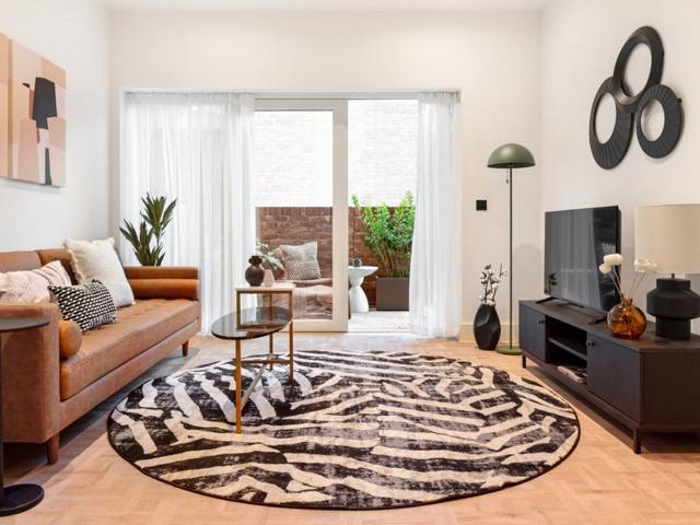 Apartment at Danvers Avenue, Greater London