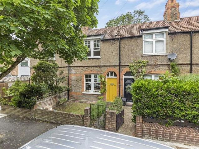 Apartment at Darell Road, Greater London