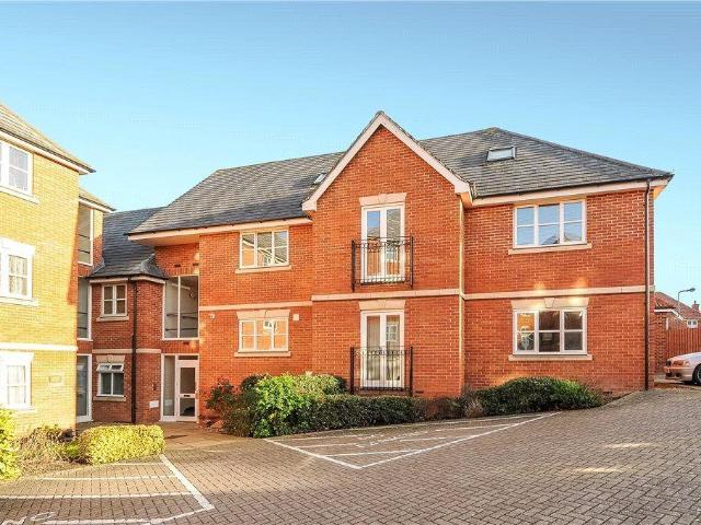 Apartment at Darwin Close, Milton Keynes