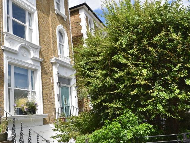 Apartment at Dartmouth Park Road, Greater London