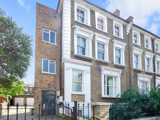 Apartment at Dartmouth Park Road, Greater London