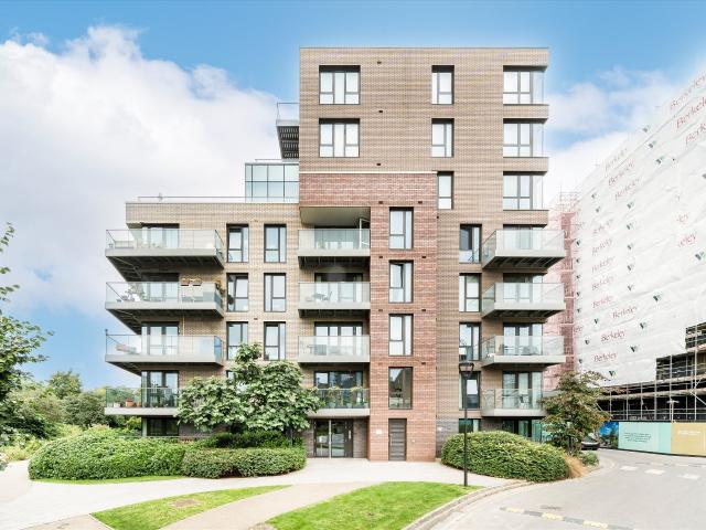Apartment at Devan Grove, Greater London