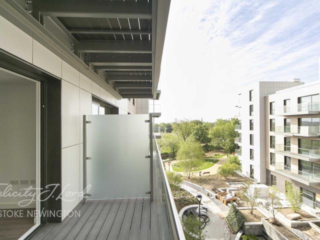 Apartment at Devan Grove, Greater London