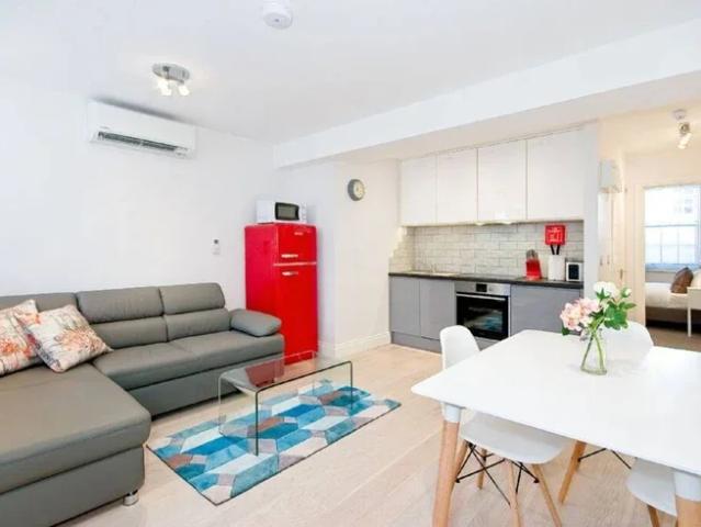 Apartment at Devereux Court, City of Westminster