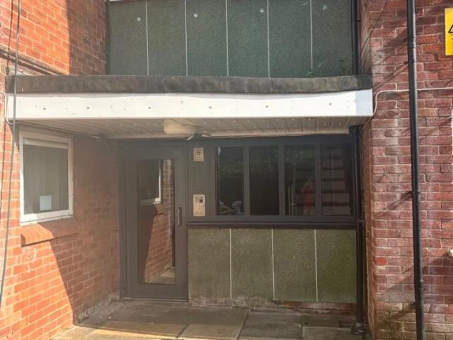 Apartment at Devon Gardens, Bebington