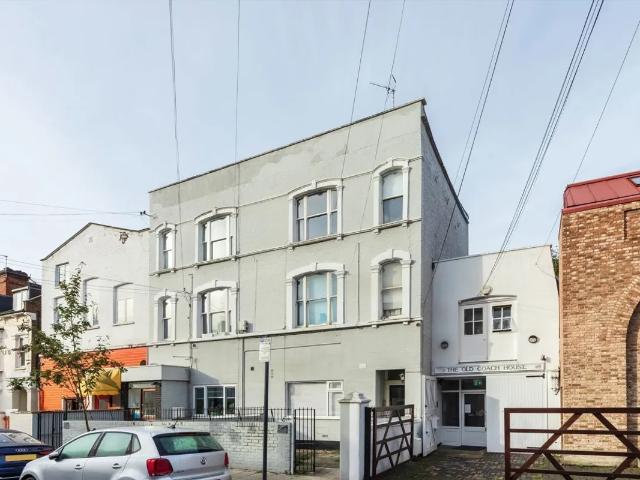 Apartment at Devonport Road, Greater London