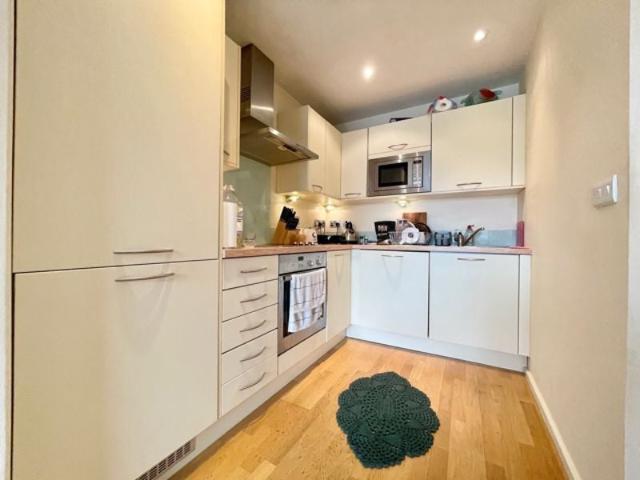 Apartment at Devonport Street, Greater London