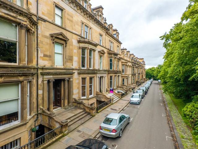 Apartment at Devonshire Terrace, Glasgow