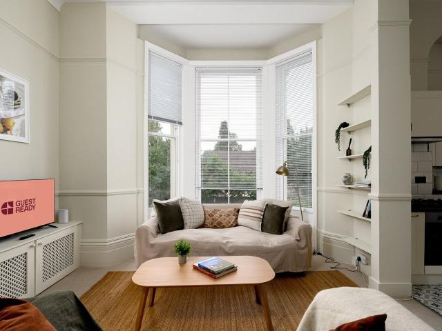 Apartment at Devonshire Gardens, Greater London